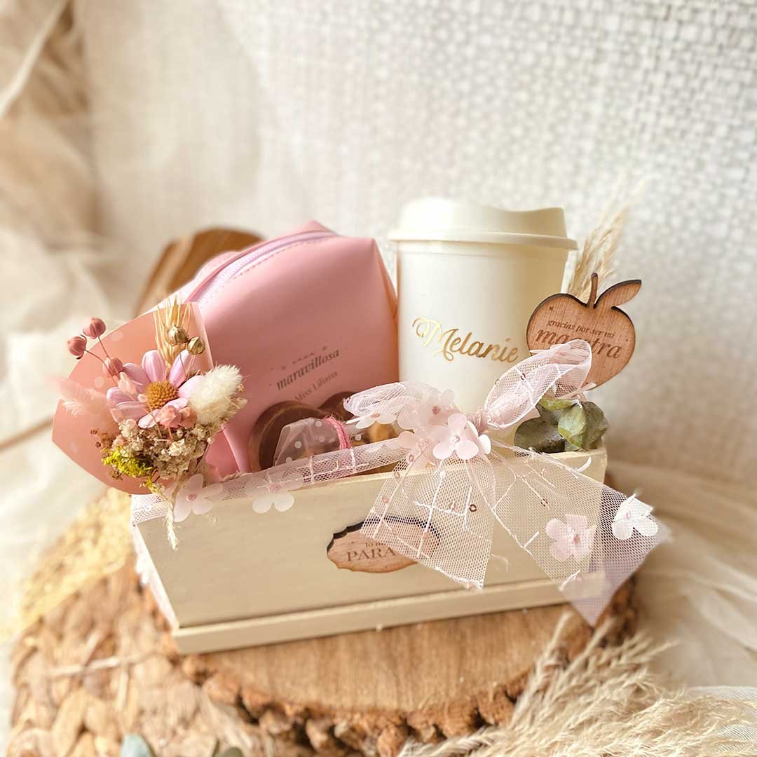 Smile Miss Box – Mennis